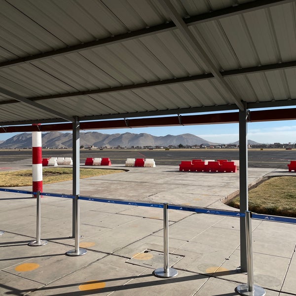 Aeropuerto Internacional Inca Manco Cápac (JUL) - Airport