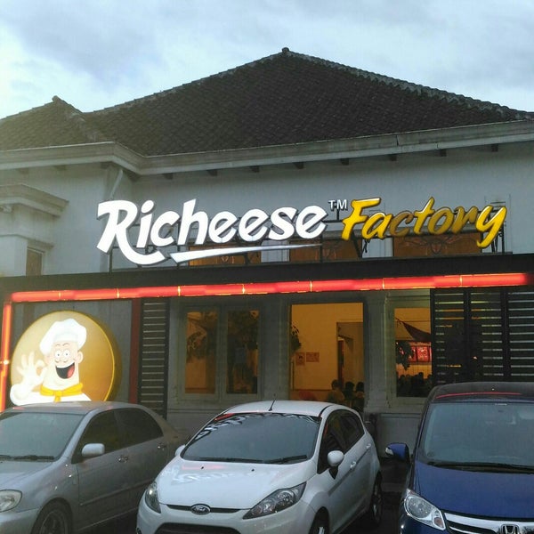 Richeese Factory - Fast Food Restaurant