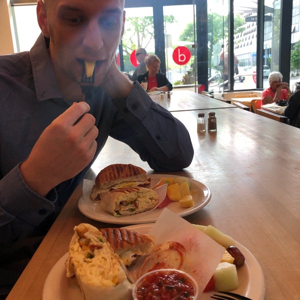 Daily Cafe - OHSU - Café