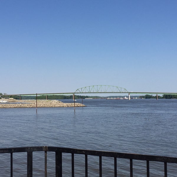 Norbert F. Beckey Bridge - Muscatine, IA