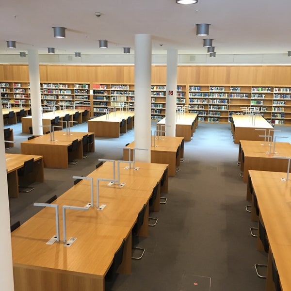 Bibliothek Recht & Wirtschaft (BRuW) - College Library in Frankfurt am Main