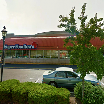 Super Foodtown - Grocery Store in Red Bank