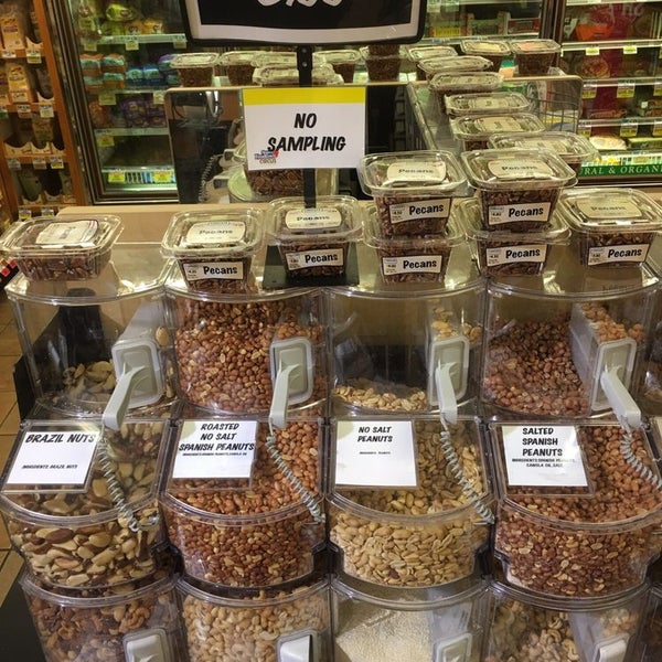 Super Foodtown - Grocery Store in Red Bank