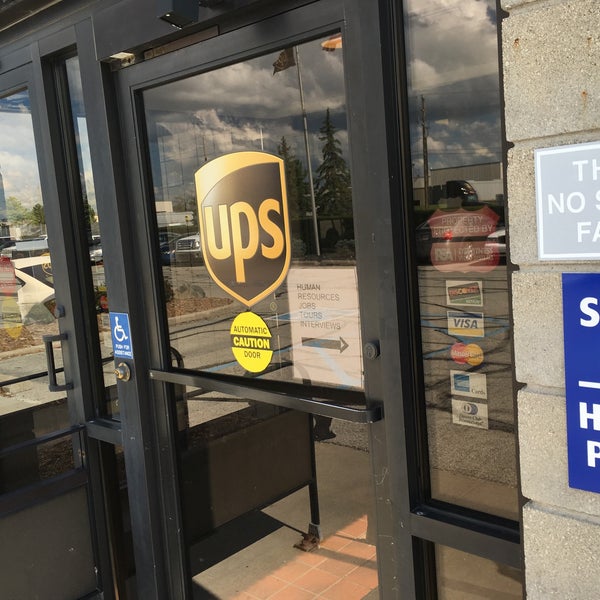 UPS Shipping Facility - Park 100 - 3 tips from 241 visitors