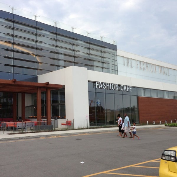 Photos at The Fashion Mall at Keystone - Shopping Mall in Keystone at ...