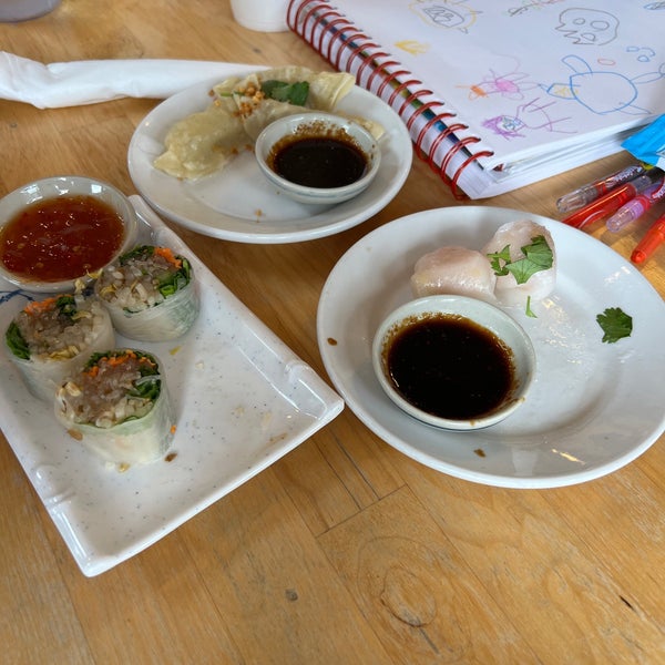 The Smiling Elephant - Thai Restaurant in Nashville