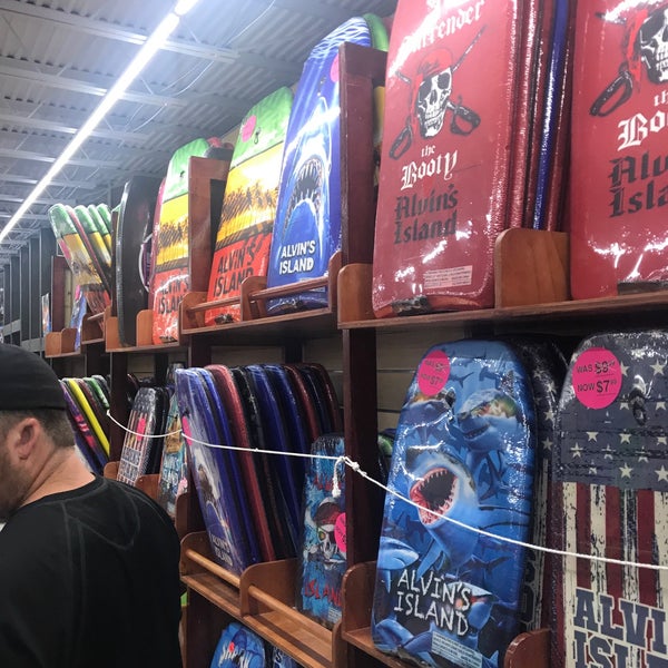 Alvin's Island - Fort Walton Beach, FL