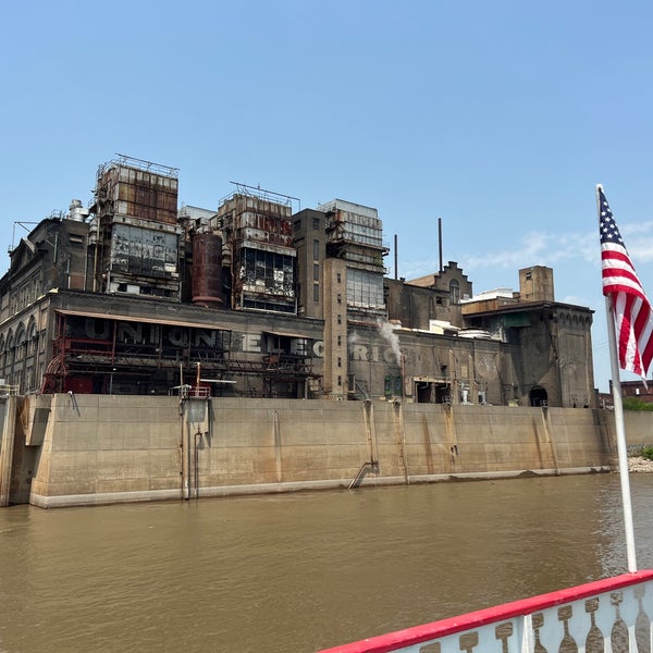 Union Electric Light & Power Co. - 2 tips from 36 visitors