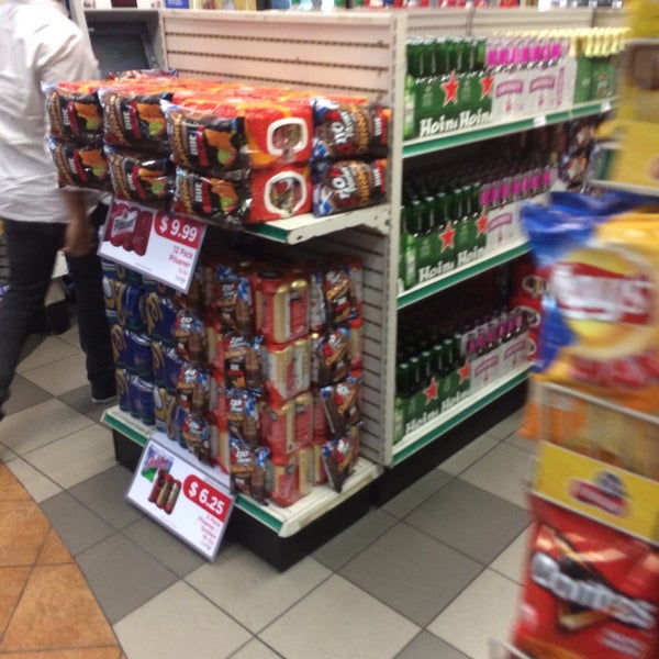 Puma Super 7 - Alam. Manuel Enrique Araujo (Contiguo a Hiper Europa)