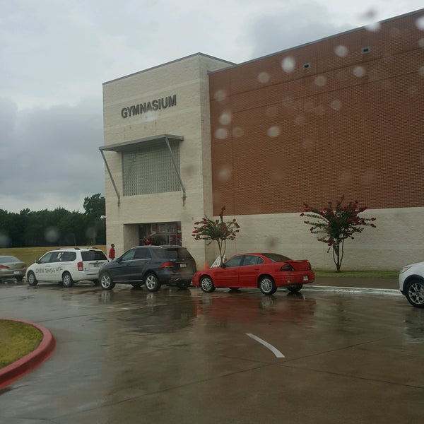 Photos at Cedar Hill 9th Grade Center - General College & University in ...