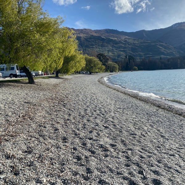 Lake Wanaka Beach - Beach in Wanaka