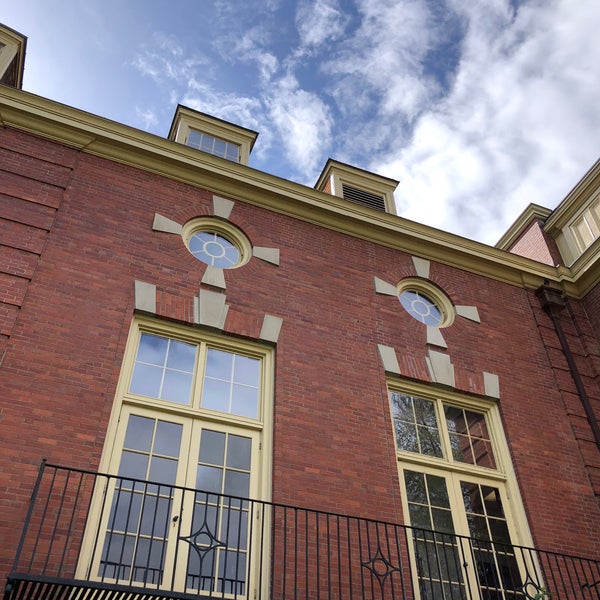 Hendricks Hall - College and University in Eugene