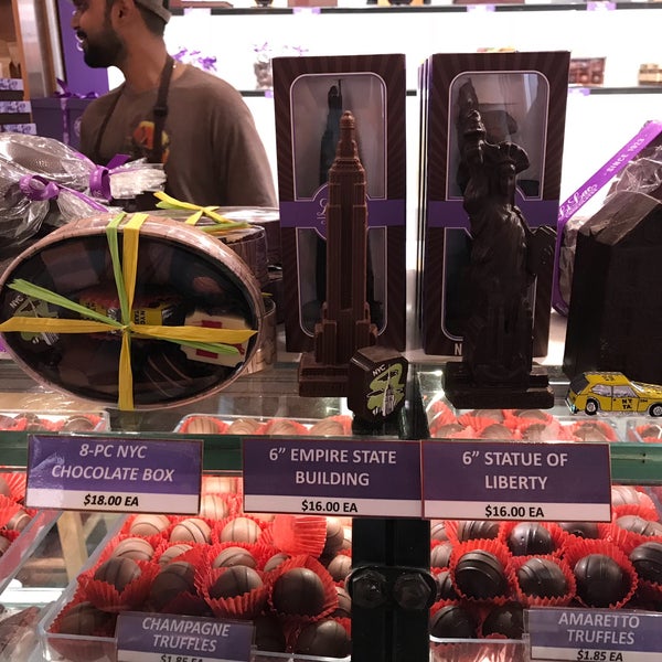 Li-Lac Chocolates - Dessert Shop in Turtle Bay