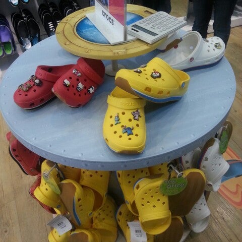 Crocs (Now Closed) - Shoe Store in Tsim Sha Tsui
