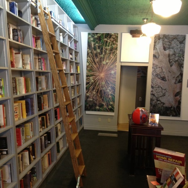 Bryan Prince Bookseller - Westdale South - 2 tips