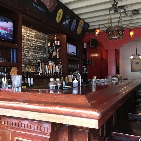 Circa Grill and Ale House - American Restaurant in North Admiral