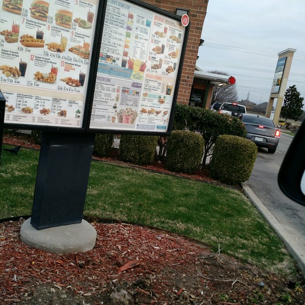 SONIC Drive In - Fast Food Restaurant
