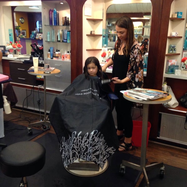 Salon La Di Da - Hair Salon in Gainesville