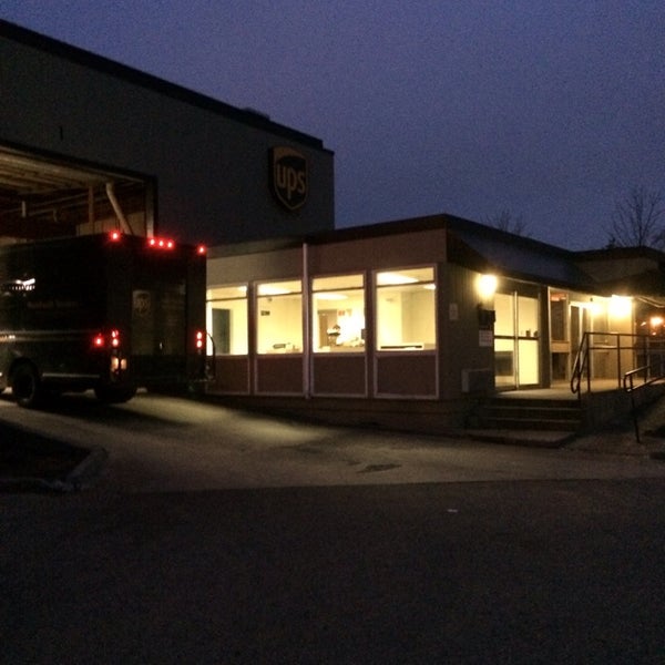UPS Customer Centre - Delta, BC
