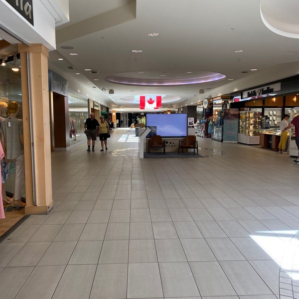 Photos at Semiahmoo Shopping Centre - South Surrey - 8 tips