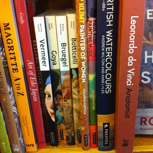 Hager Books - Kerrisdale - 2 tips