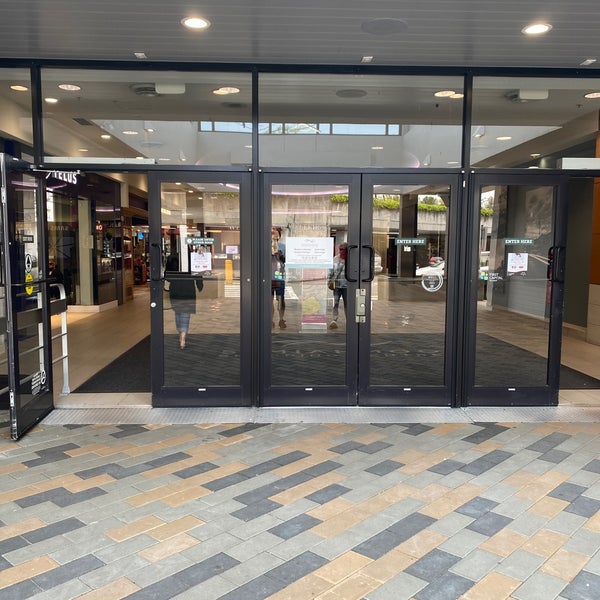 Photos at Semiahmoo Shopping Centre - South Surrey - 8 tips