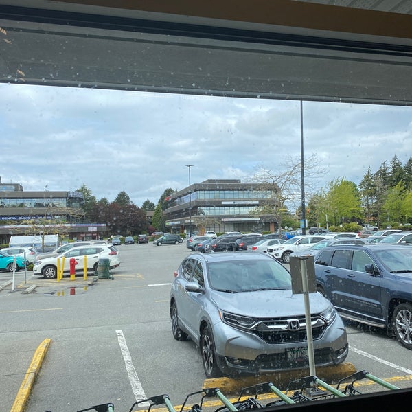 Photos at Semiahmoo Shopping Centre - South Surrey - 8 tips