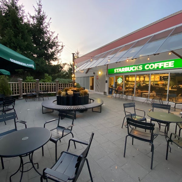 Starbucks - South Surrey - Surrey, BC
