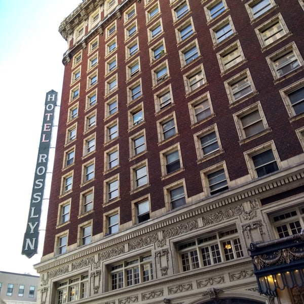 Rosslyn Hotel - Gallery Row - 5 tips from 69 visitors