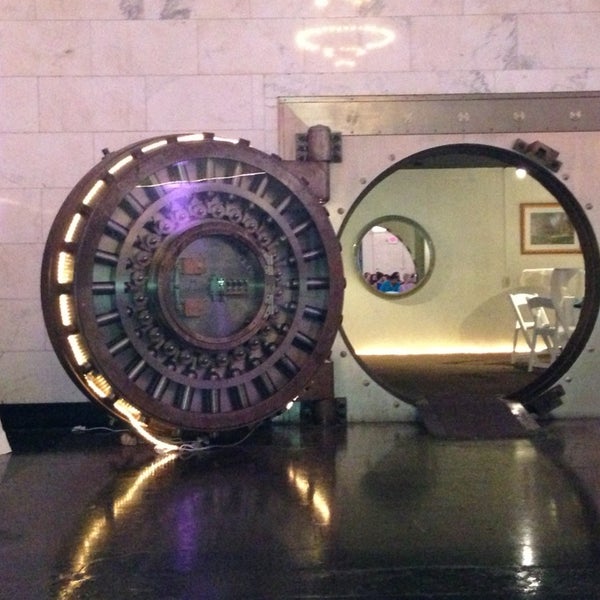 The Vault - 2 tips from 373 visitors