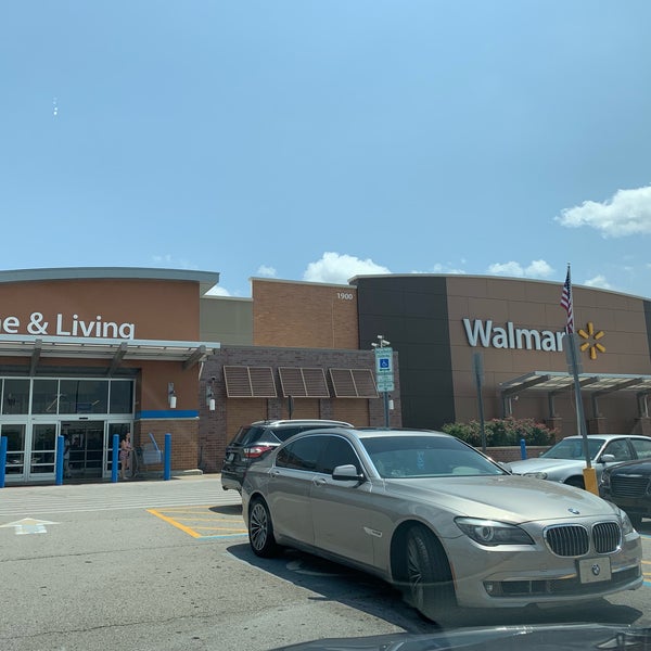 Walmart Supercenter - Maplewood, MO
