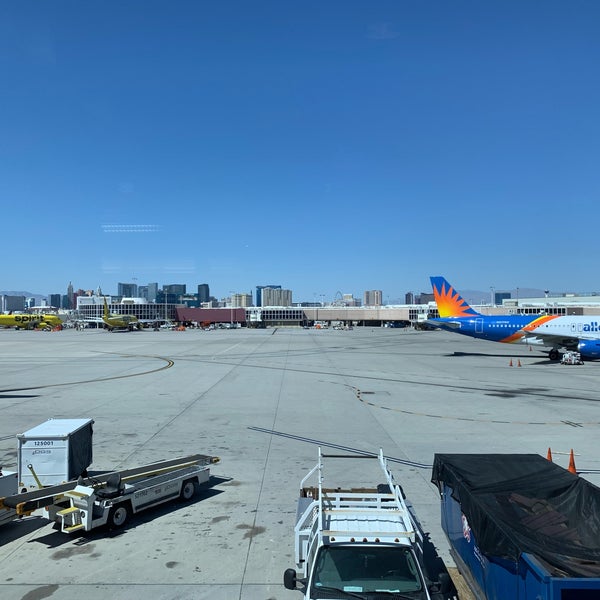 Gate B17 - Las Vegas, NV