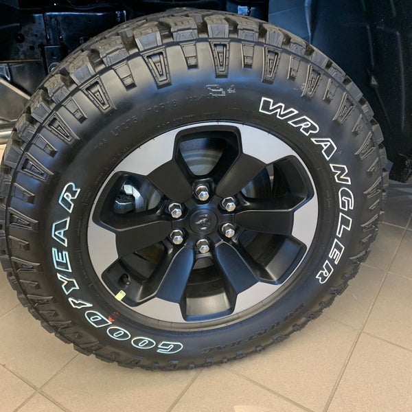 Landers Chrysler Dodge Jeep - Car Dealership in Southaven