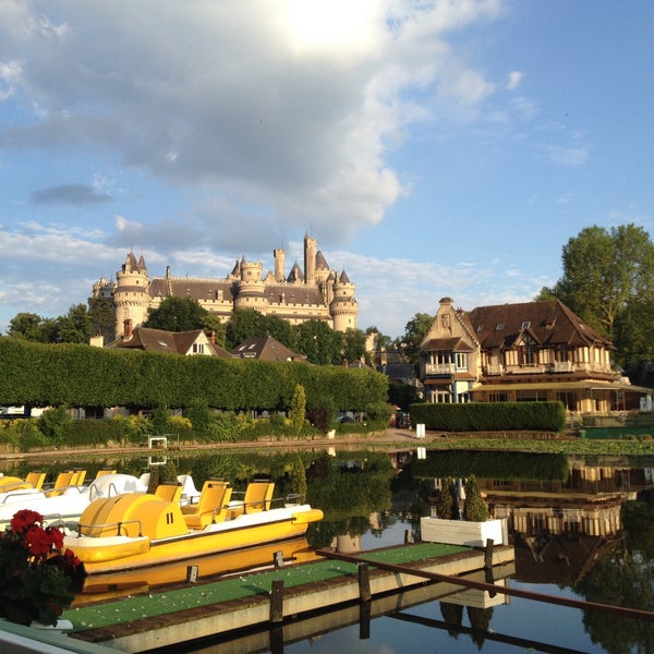 Pierrefonds - 145 visitors