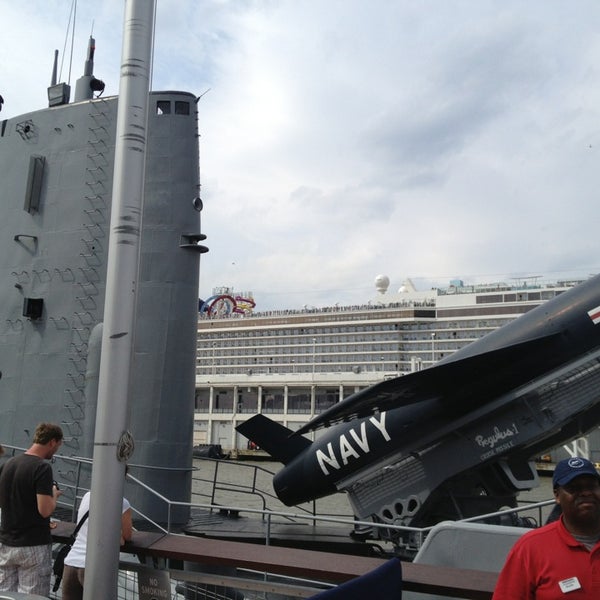 Submarine Growler at the Intrepid Museum - Hell's Kitchen - Pier 86