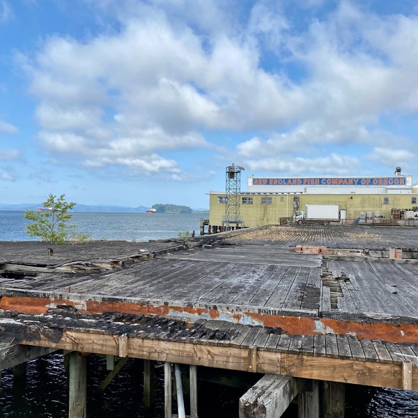 Columbia River Viewing Tower - Scenic Lookout in Astoria