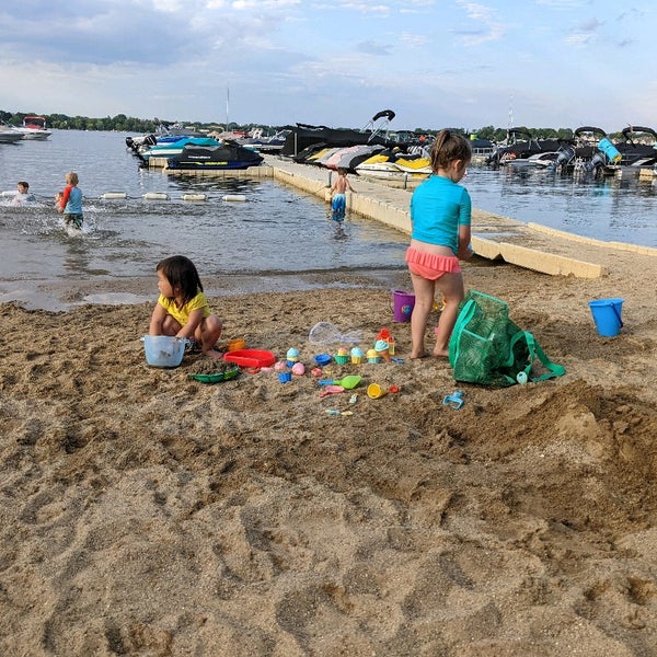 Photos at Lindy's Landing - 30 tips from 1295 visitors