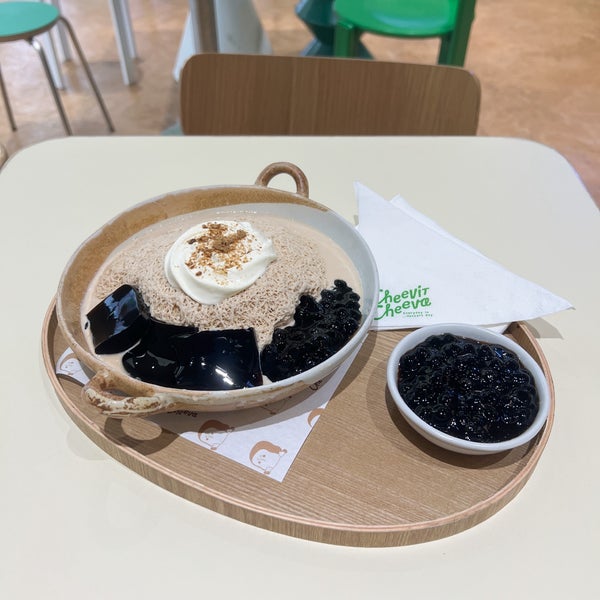 Cheevit Cheeva (ชีวิต ชีวา) - Pathum Wan - Siam Square One