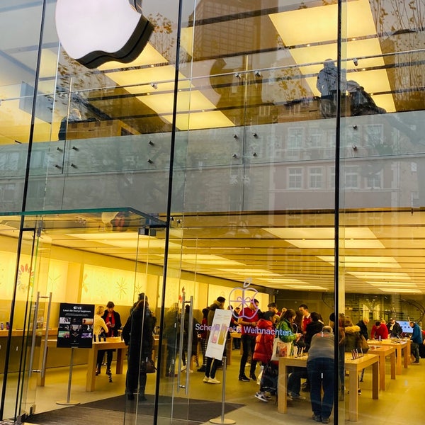Photos at Apple Große Bockenheimer Straße - Electronics Store in Innenstadt