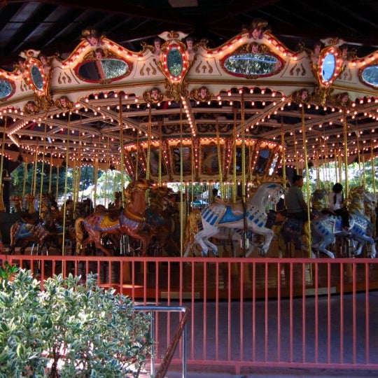 Illions Supreme Carousel - Attraction in Gilroy