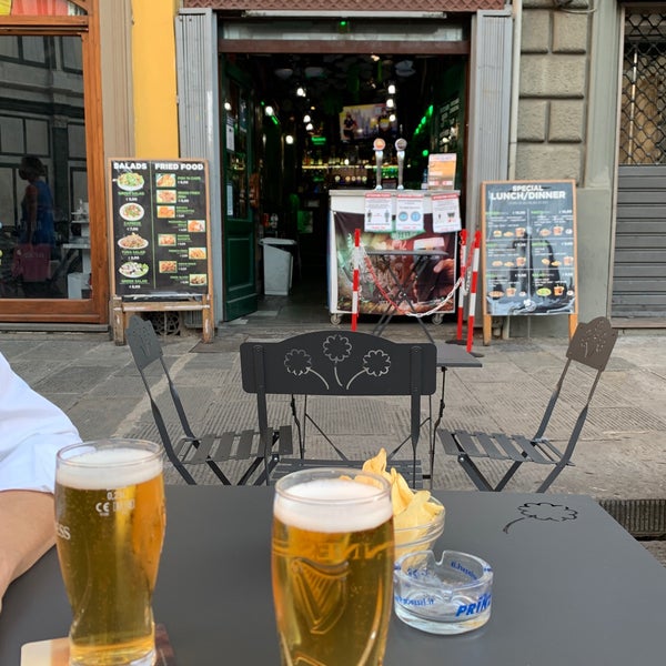 The Fiddler's Elbow - Irish Pub - Centro Storico - Piazza S. Maria ...