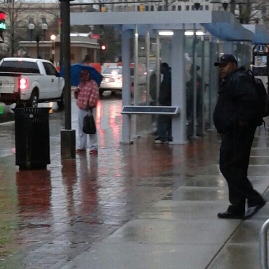 COTA Bus Stop @ Broad & High - Bus Station