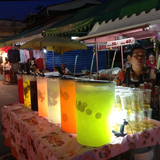 ตลาดบางบ่อ (Talad Bang Bo) - Market in Bang Bo