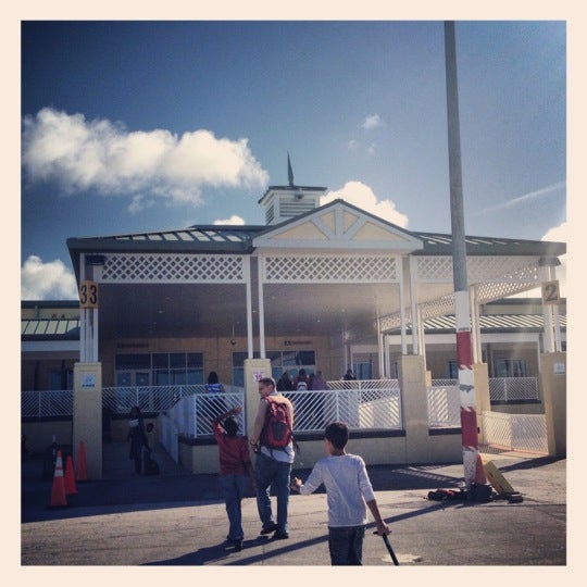 Photos at Grand Bahama International Airport (FPO) - Freeport District ...