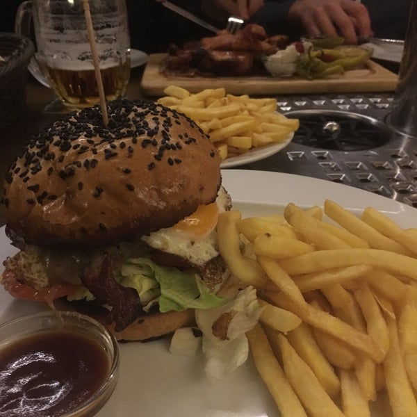 Mamut Pub - Město Brno - Bašty 8