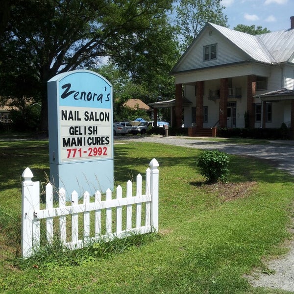 Zenora's Nail Salon - 2 visitors