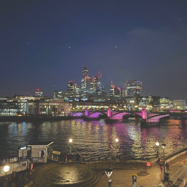 The Southbank Observation Point - Scenic Lookout in London