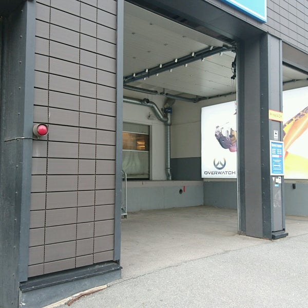 Webhallen (Now Closed) - Solna, Storstockholm