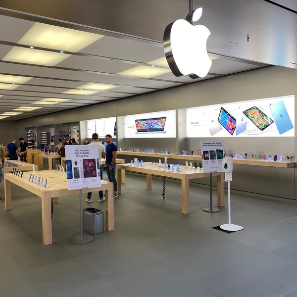 Apple Store Toison d’Or - Electronics Store in La Toison d'Or