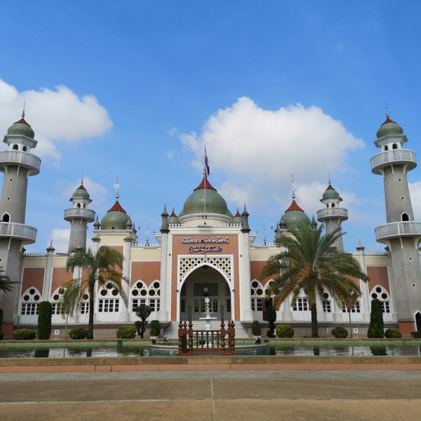 Photos at มัสยิดกลาง ปัตตานี (Pattani Provincial Central Mosque ...